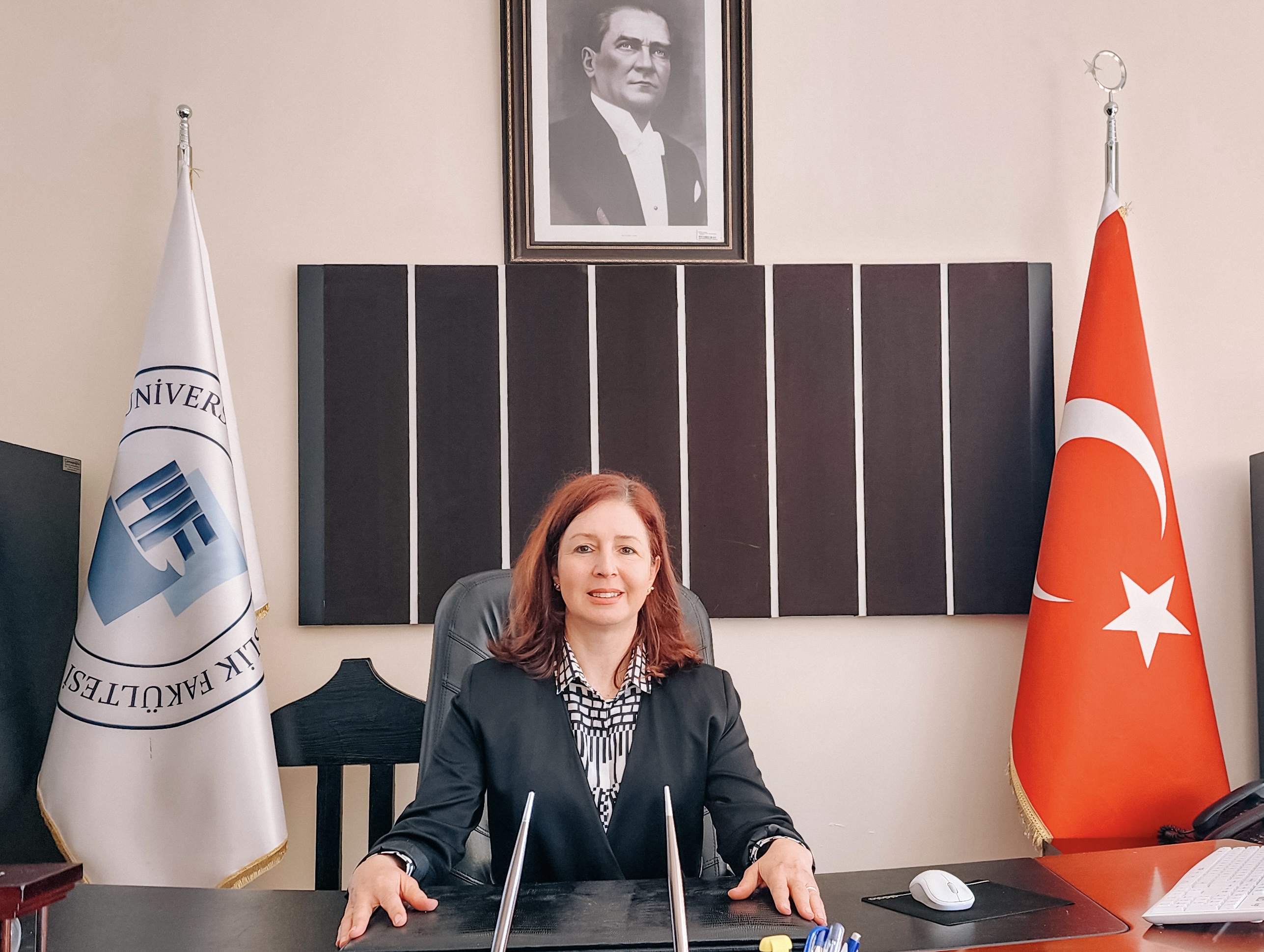 Dekan Yardımcıları